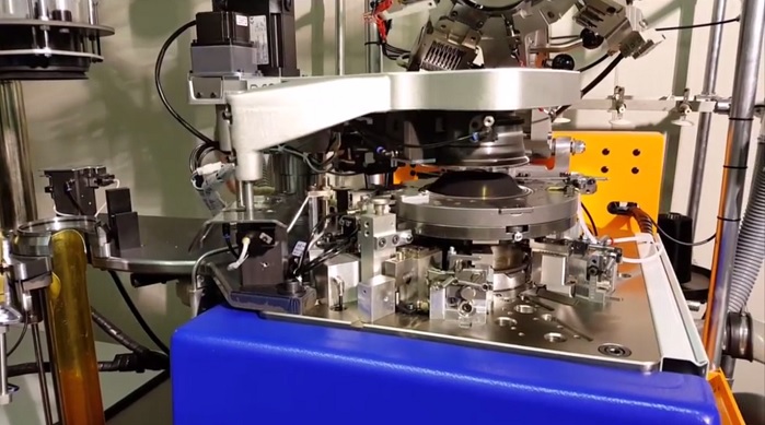 Rumi introduces new toe closing device for sock knitting machines